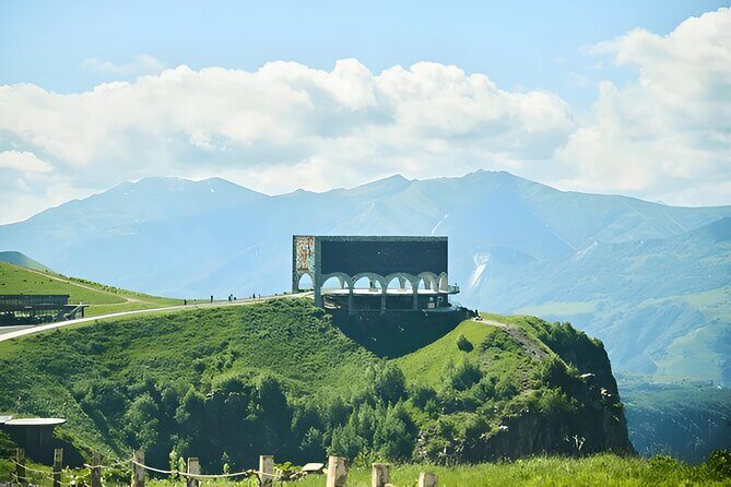 From Tbilisi to Kazbegi Stepantsminda Gudauri GroupGuided Tour - Transportation and Group Dynamics