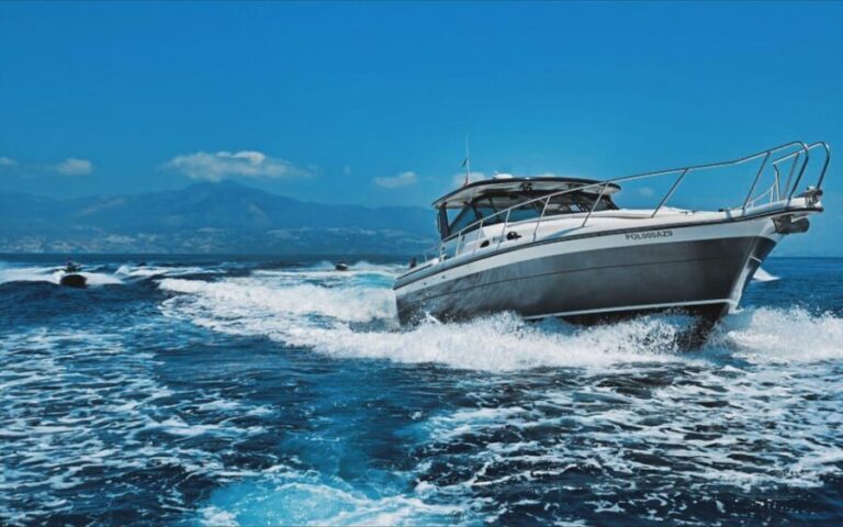 Fuengirola: Private Cruise on the Costa del Sol with Drinks - Who Should Consider This Experience?