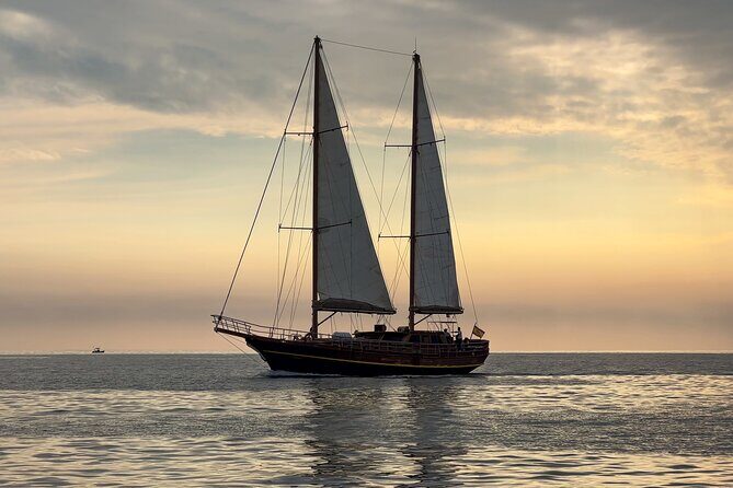 Fuerteventura: Aphrodite Exclusive Gulet with Food and Drinks - FAQ