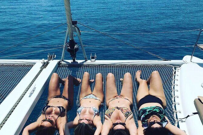 Full Day Discovering Mykonos Delos Renia Tour by Boat - Food and Drinks: Greek Flavors on Deck