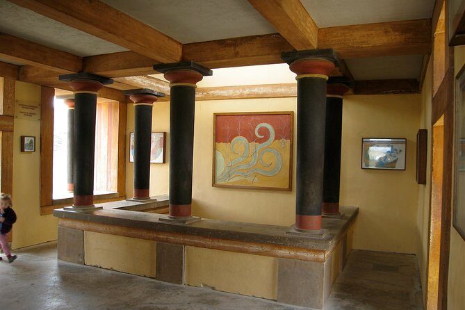 Full-Day Knossos And Heraklion Tour From Chania - Who Should Consider This Tour?