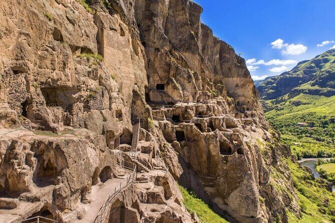 Full Day Private Tour in Vardzia, Rabati and Borjomi with Guide - Exploring the Itinerary in Depth