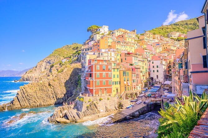 Full-Day Small-Group Cinque Terre Tour from Florence - Transportation and Timing: Why It Matters