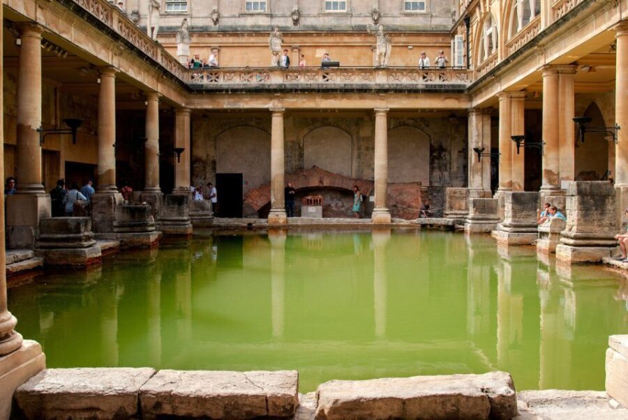 Full-Day Stonehenge and Bath Tour - Walking Through Bath: From Roman Baths to Georgian Elegance