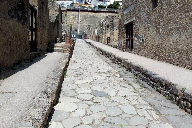 Full Day Tour PompeiiSorrento -Positano - Transportation and Comfort