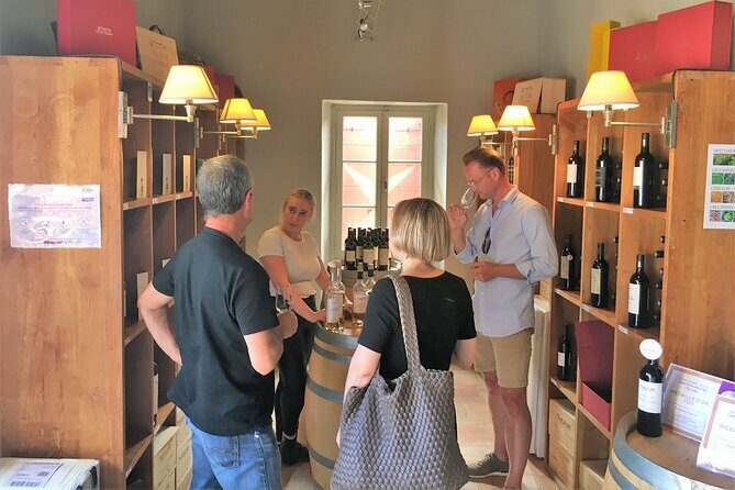Full-Day Wine Tour around Luberon from Marseille - Transportation and Group Size