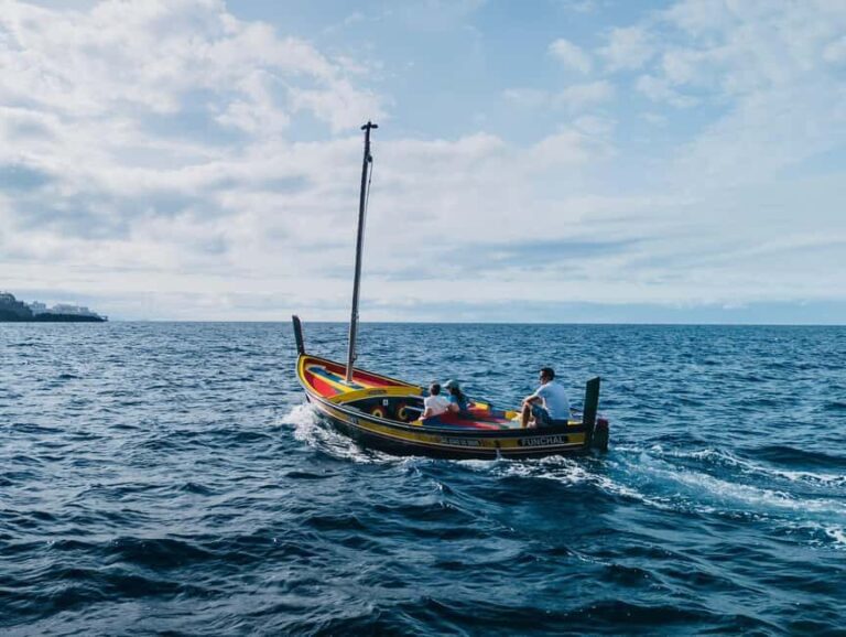 Funchal: Exclusive tour on a traditional Xavelha boat - Itinerary Breakdown