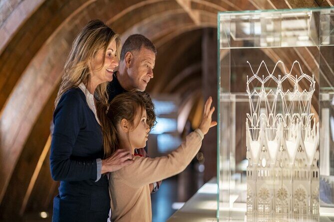 Gaudi Guided Tour: Casa Batllo, La Pedrera & Casa Vicens - Exploring the Itinerary in Detail