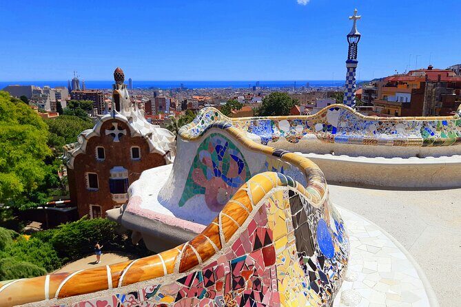 Gaudis Sunset Sagrada Familia and Parc Güell Guided English Tour - FAQs