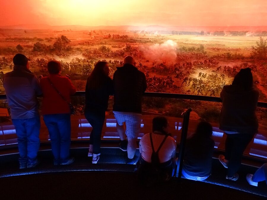 Visitors viewing the Gettysburg Cyclorama painting