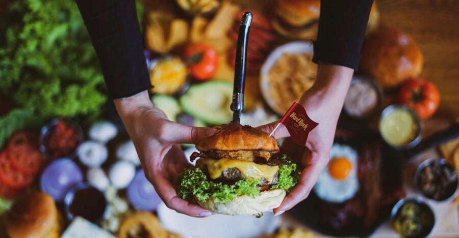 Gdansk: Legendary Burger and Zywiec Beer at Hard Rock Cafe - The Itinerary in Detail