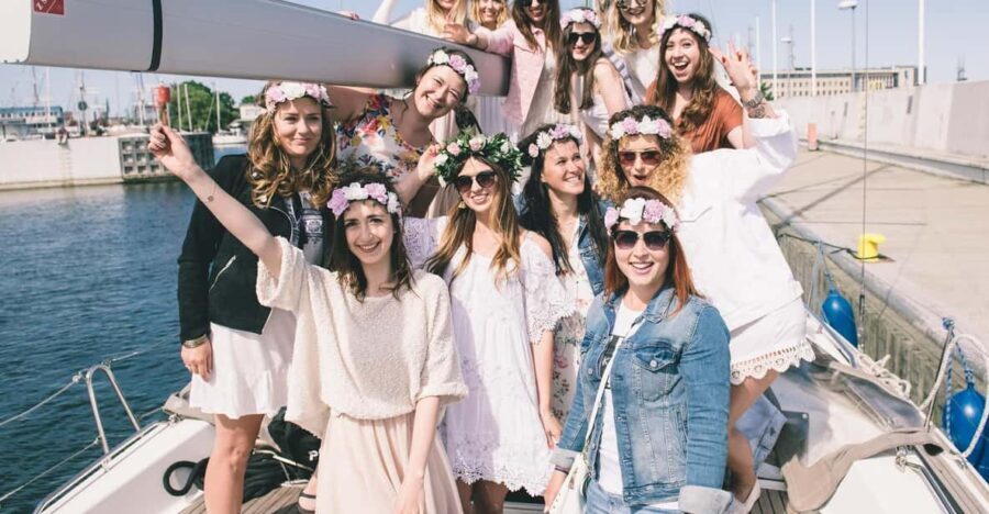 Gdask/Sopot: Private Boat Party with Music & Drinks - What to Expect During the Cruise