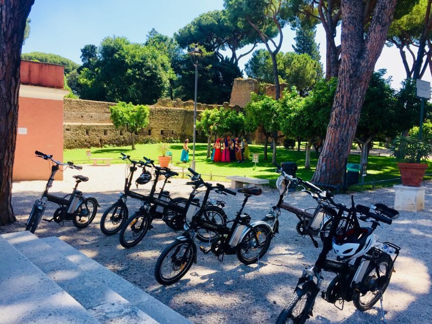 Gems of Rome: Small Group E-Bike Tour with Street Food stops - Exploring Rome by E-Bike: A Smooth Ride Through Iconic Landmarks