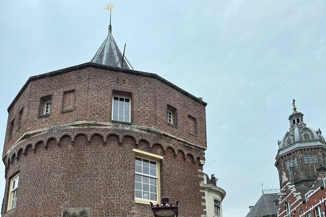 Ghost Walking Tour and Dark History in Amsterdam - Exploring the Itinerary in Depth