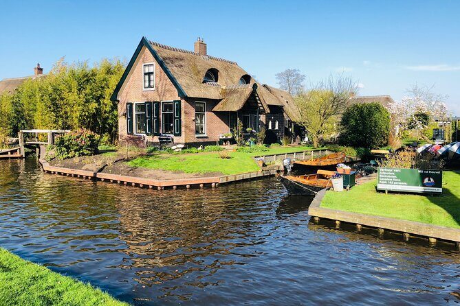 Giethoorn Private 1 or 2 Hour VIP Boat Tour - Who Will Love This Tour