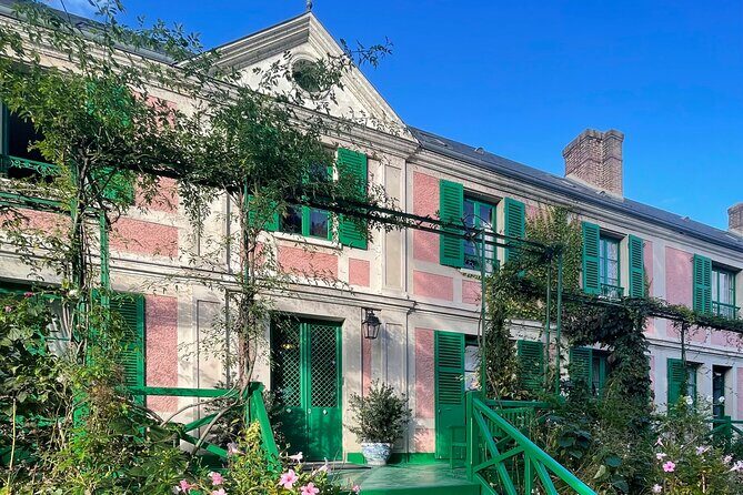 Giverny and Versailles Day Tour in a very small groupe from Paris - Why Travelers Love This Tour