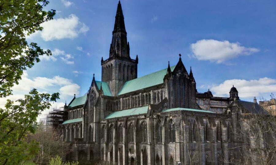 Glasgow and Scottish Lakes Tour in Italian - What’s Included and What’s Not