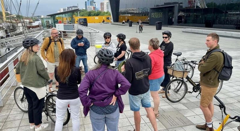 Glasgow: City Highlights Guided Bike Tour - What Makes This Tour Special?