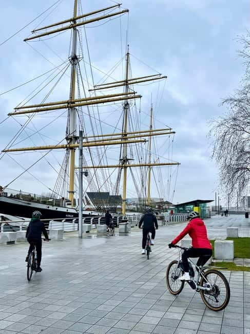 Glasgow: The Essential Glasgow Bike & E Bike Tour - The Practical Side: Bikes, Guides, and Comfort