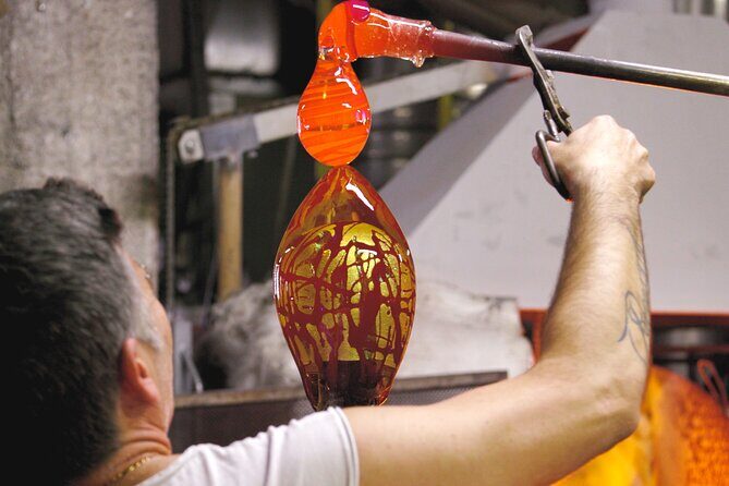 Glass Blowing Live Demo, Showroom visit and Artistic Glass gift! - Who Will Love This Experience?