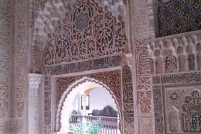 Going to Alhambra? 3 hrs Private Tour! Skip the long lines to visit the Alhambra - The Sum Up