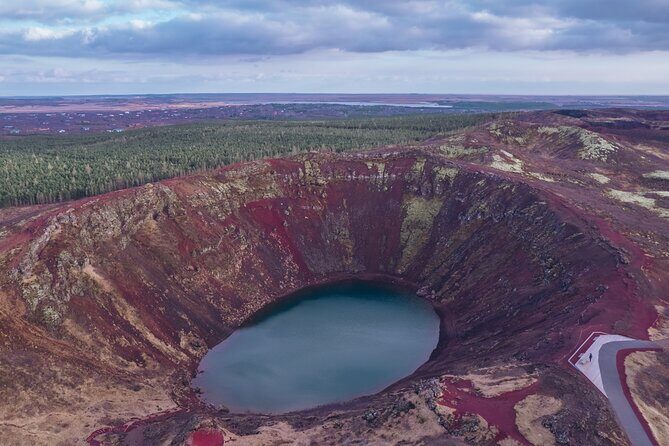 Golden circle Iceland - Transportation and Group Size: Why It Matters