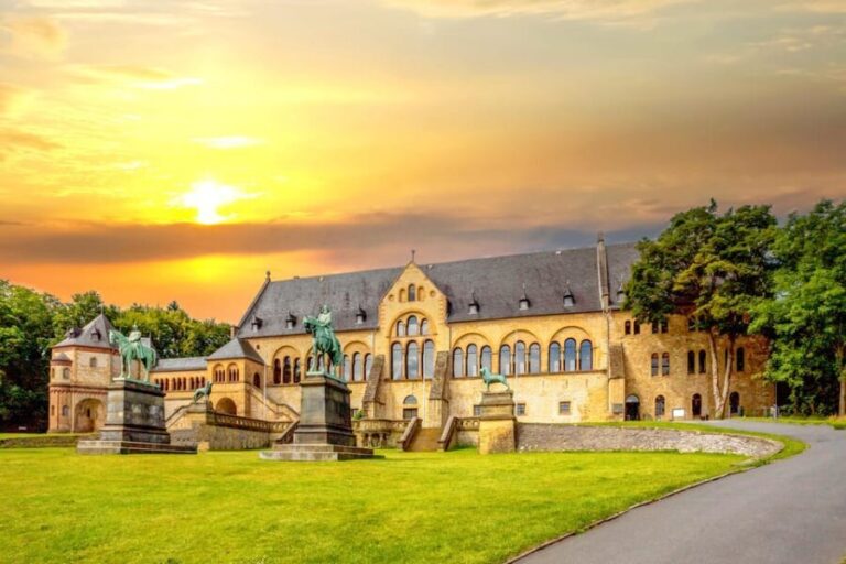 Goslar: Führung durch die Kaiserpfalz - Who Should Consider This Tour?