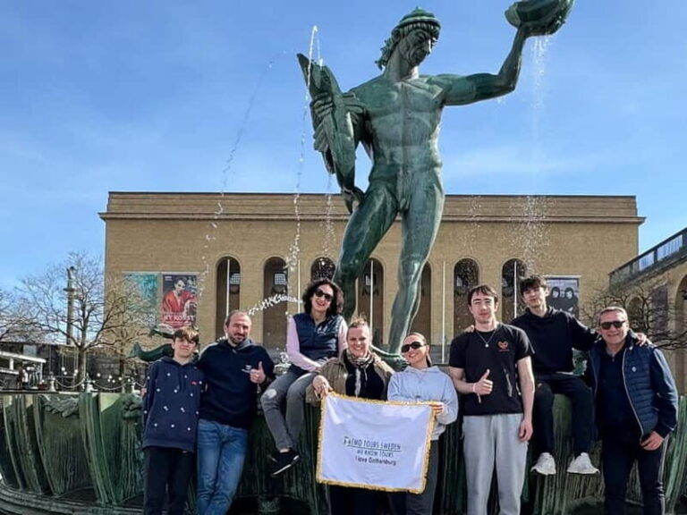 Gothenburg: City Highlights Bike Tour with Transfer - What You Can Expect from the Tour