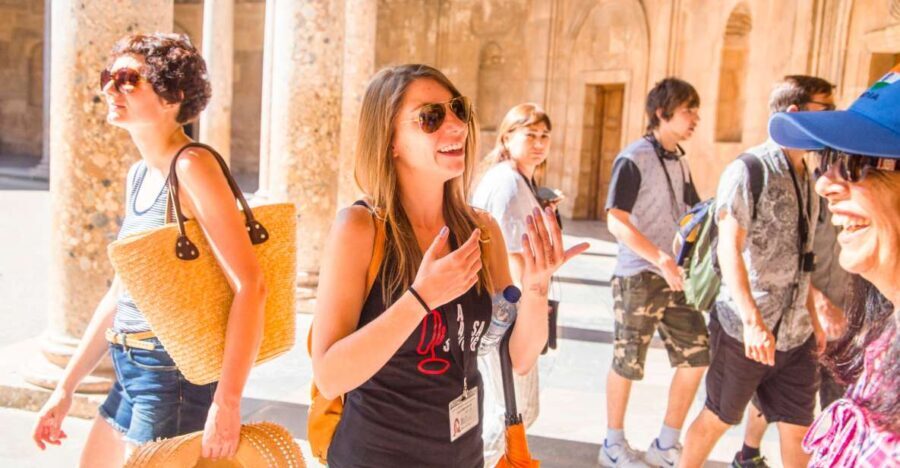 Granada: Combo Alhambra, Albaicín, and Sacromonte Tour - The Value of This Guided Tour