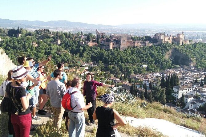 Granada: Sacromonte Private Tour - Deep Dive into the Itinerary