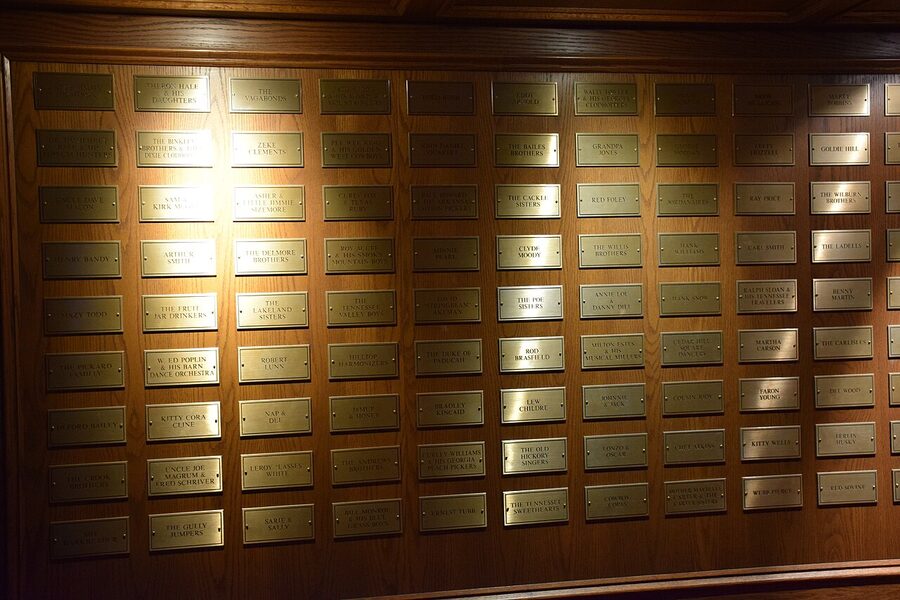 Former Grand Ole Opry members plaques