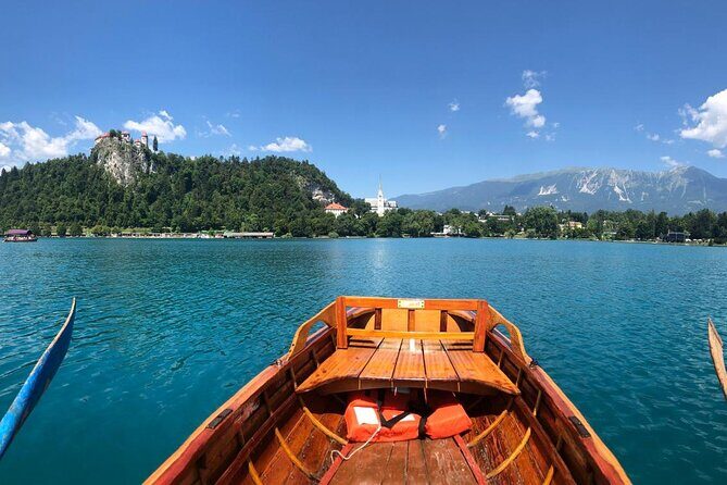 Grand Slovenia: Ljubljana + Lake Bled + Postojna Cave - Day Tour - Transportation and Group Size