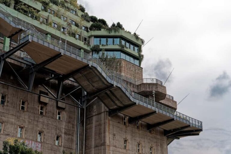 Green Bunker Tour on St. Pauli  the original - What Makes the Experience Valuable?