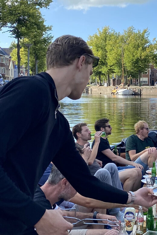 Groningen: City canal cruise (with unlimited drinks) - Who is this cruise ideal for?