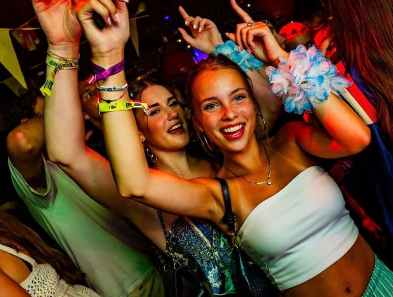 Groningen: Pub Crawl with Pub Quiz, Free Shots and Games - Highlights of the Experience