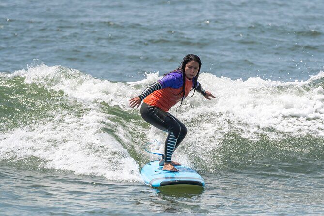 Guided surf tours from Porto city to the beach - The Location: Paramos Beach and Beyond
