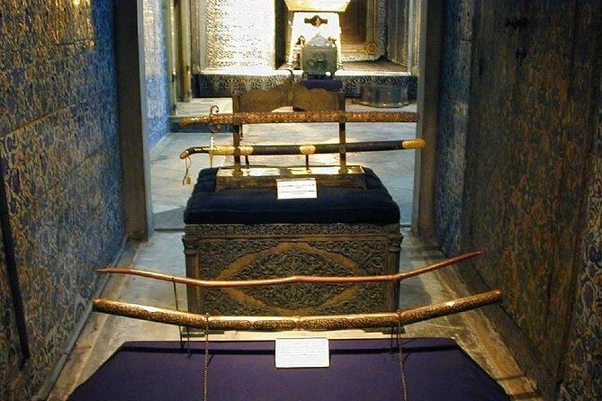 Guided Topkapi Palace & Harem- Skip-the-Line with SMALL GROUP - Authentic Experiences and Insights