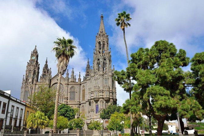 Guided tour: Discover Gran Canaria - Transport & Group Size