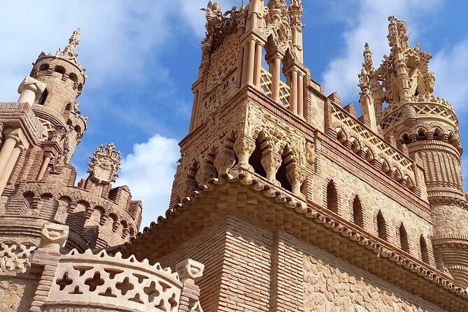 Guided tour of Castillo Colomares - In-Depth Look at the Tour Experience