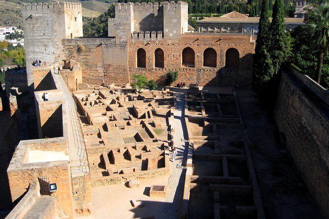Guided tour of the Alhambra: Generalife and its gardens - FAQ About the Guided Tour of the Alhambra: Generalife and Gardens