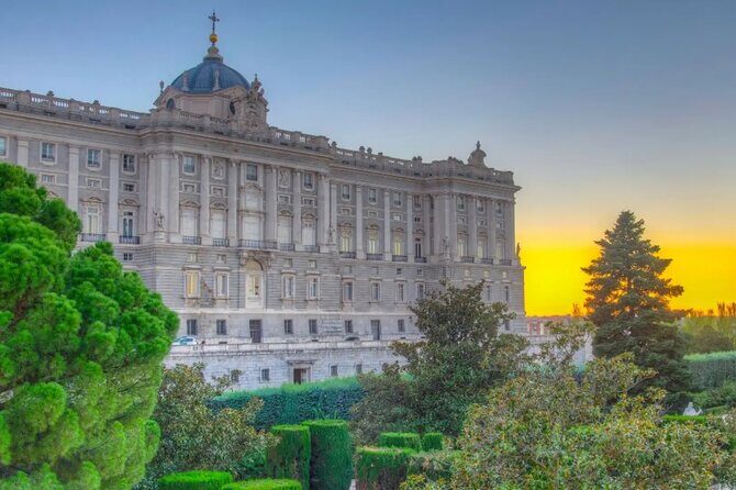 Guided tour to the Royal Palace of Madrid - The Value of the Tour