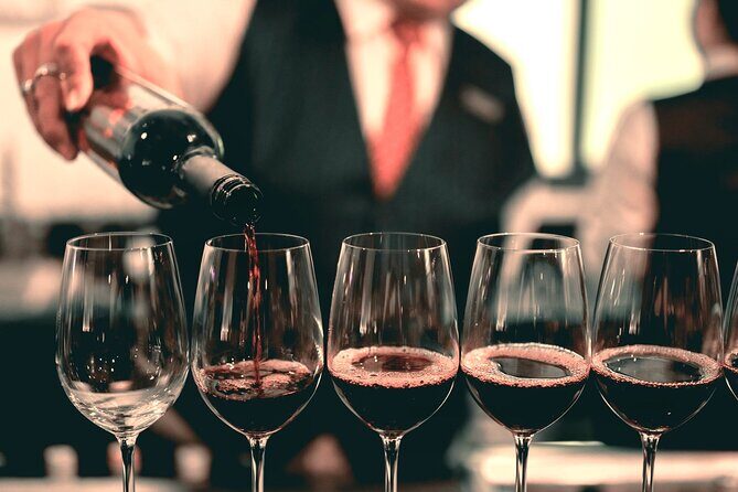 Guided Wine Tour in Old Town Napoli - What Travelers Are Saying