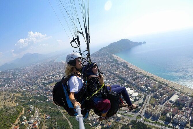 Halal Tandem Paragliding With Licensed Woman Pilot in Alanya - Why This Paragliding Tour Stands Out