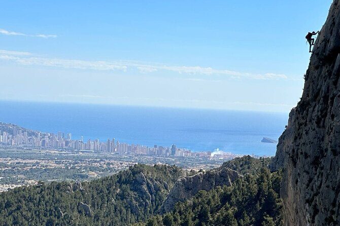 Half-Day Climbing Experience on Via Ferrata del Ponoig - Who Should Consider This Experience?