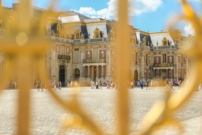 Half Day Guided Tour of Palace of Versailles with Entry Ticket - The Experience in Detail