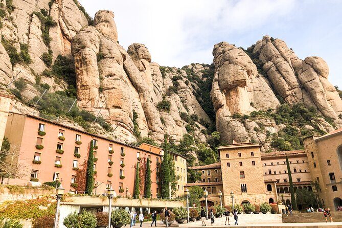 Half-Day Private Tour of Montserrat from Barcelona - What the Tour Includes and Excludes