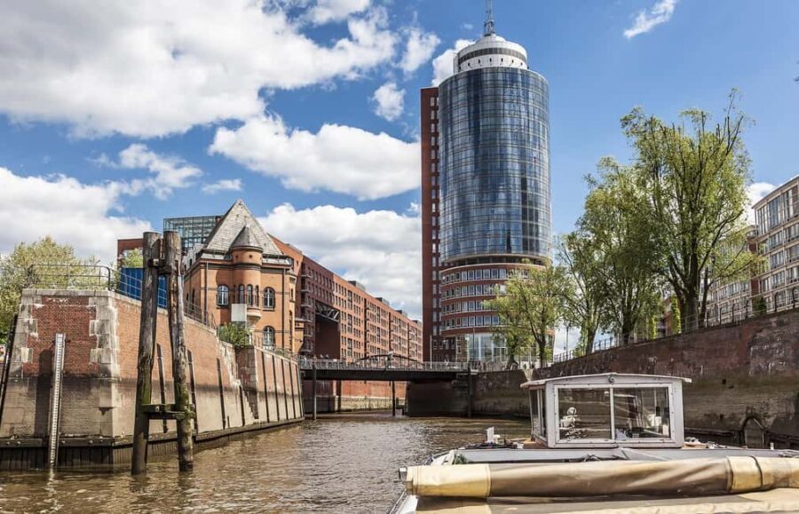 Hamburg: 2-hour harbor tour through the port of Hamburg - FAQ