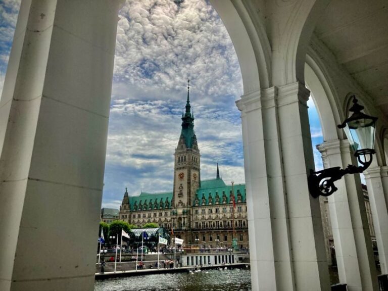 Hamburg: Guided Walking Tour in Danish - An In-Depth Look at the Itinerary