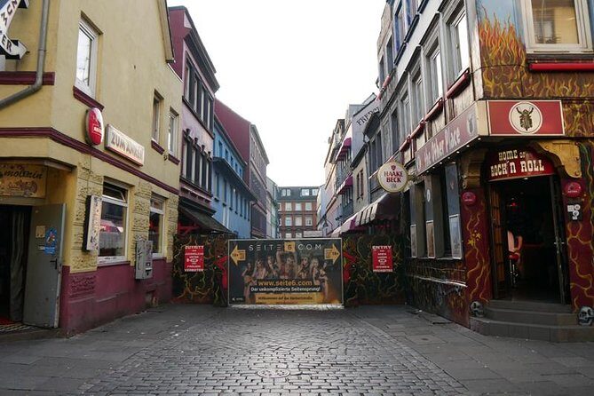 Hamburg: Red- & Bluelight - Private guided Reeperbahn Tour - Practical Details and Considerations