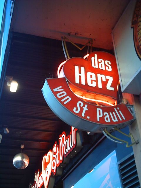 Hamburg: St. Pauli 1.5-Hour Tour - Who Should Take This Tour?